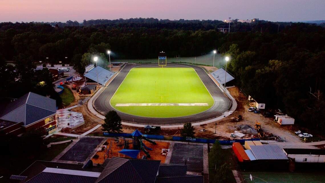 Brookstone stadium named for ex-Georgia, NFL FB Mack Strong | Columbus ...